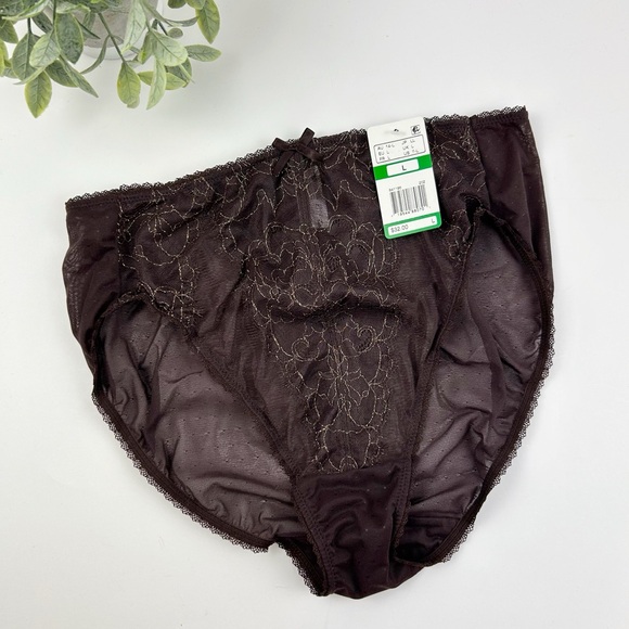 Wacoal | Intimates & Sleepwear | Wacoal Retro Chic Highcut Brief 84186 ...